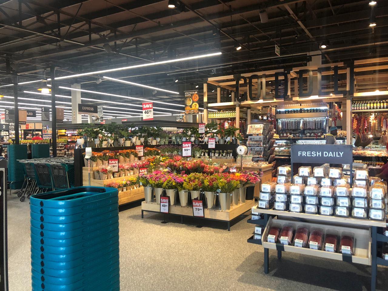 Checkers Hyper – White River Crossing
